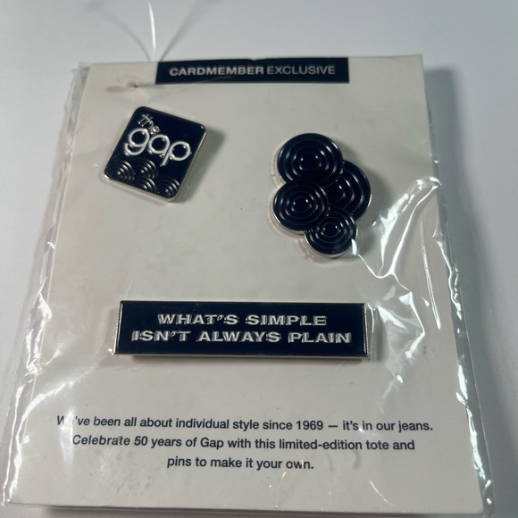 GAP | Jewelry | The Gap 5 Year Member Exclusive Pins New | Poshmark